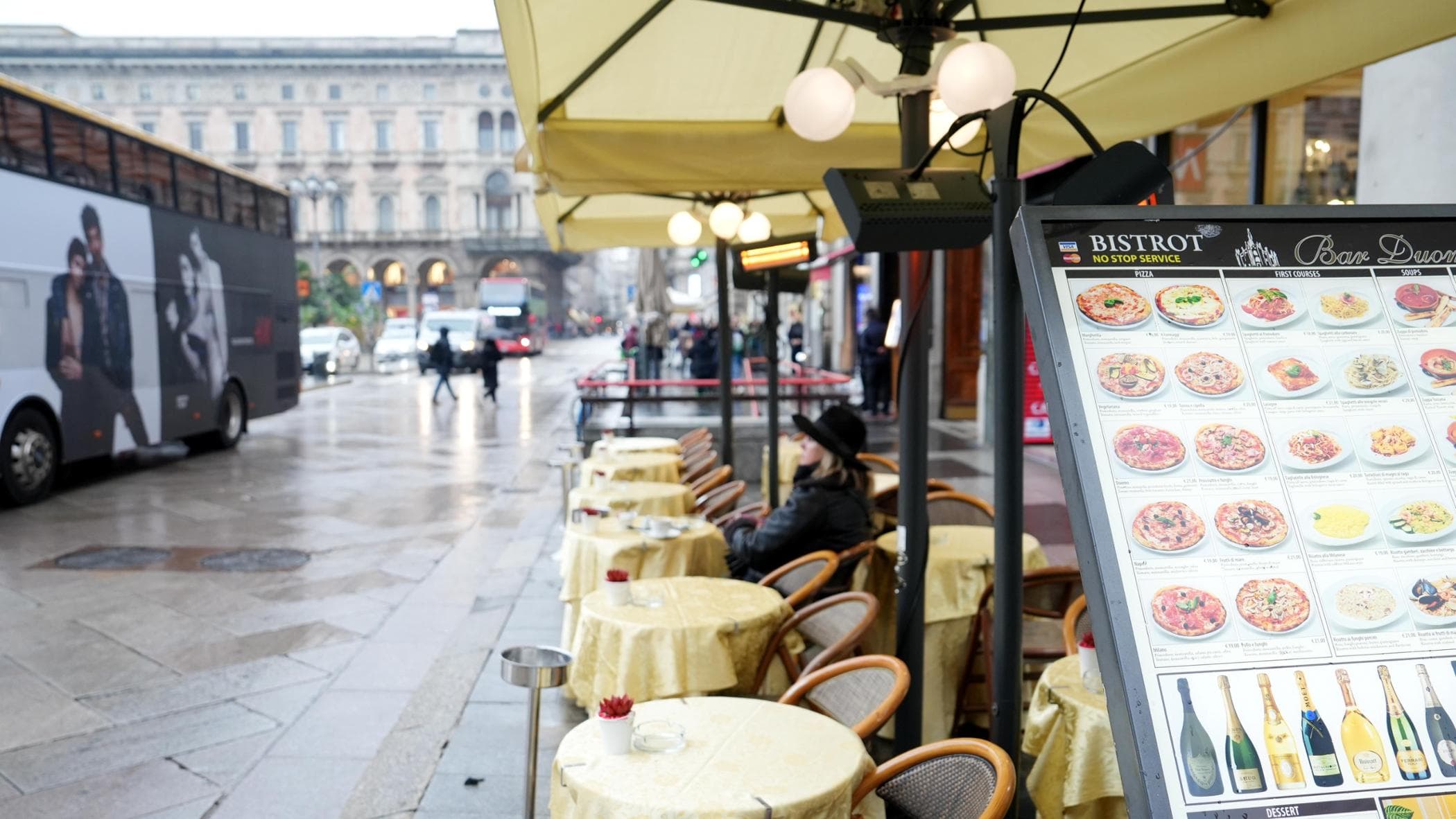 Milano, dehors dei locali più cari in centro: parte a gennaio la Cosap ...