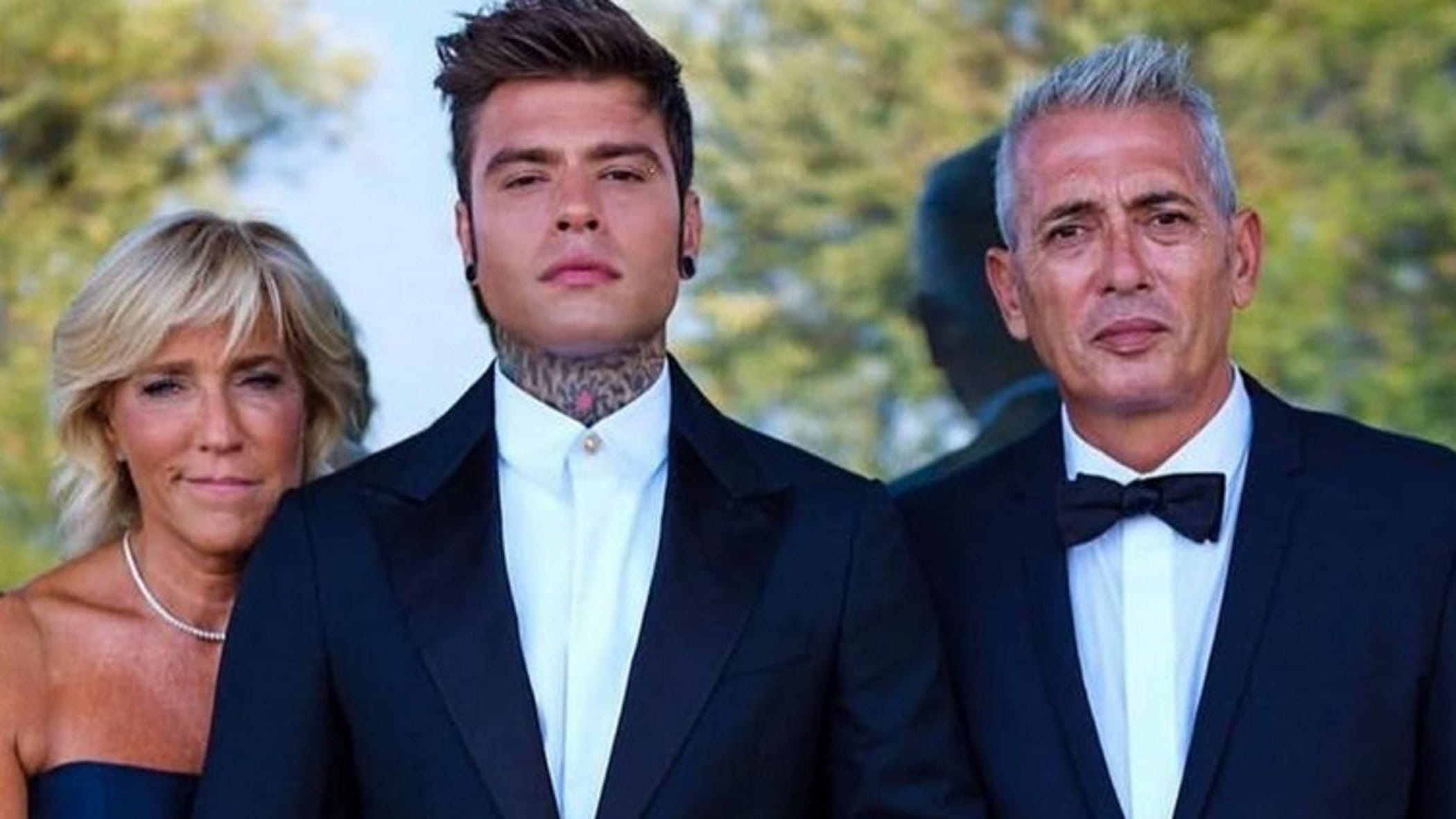Fedez e i suoi genitori querelano il Codacons per diffamazione e ...