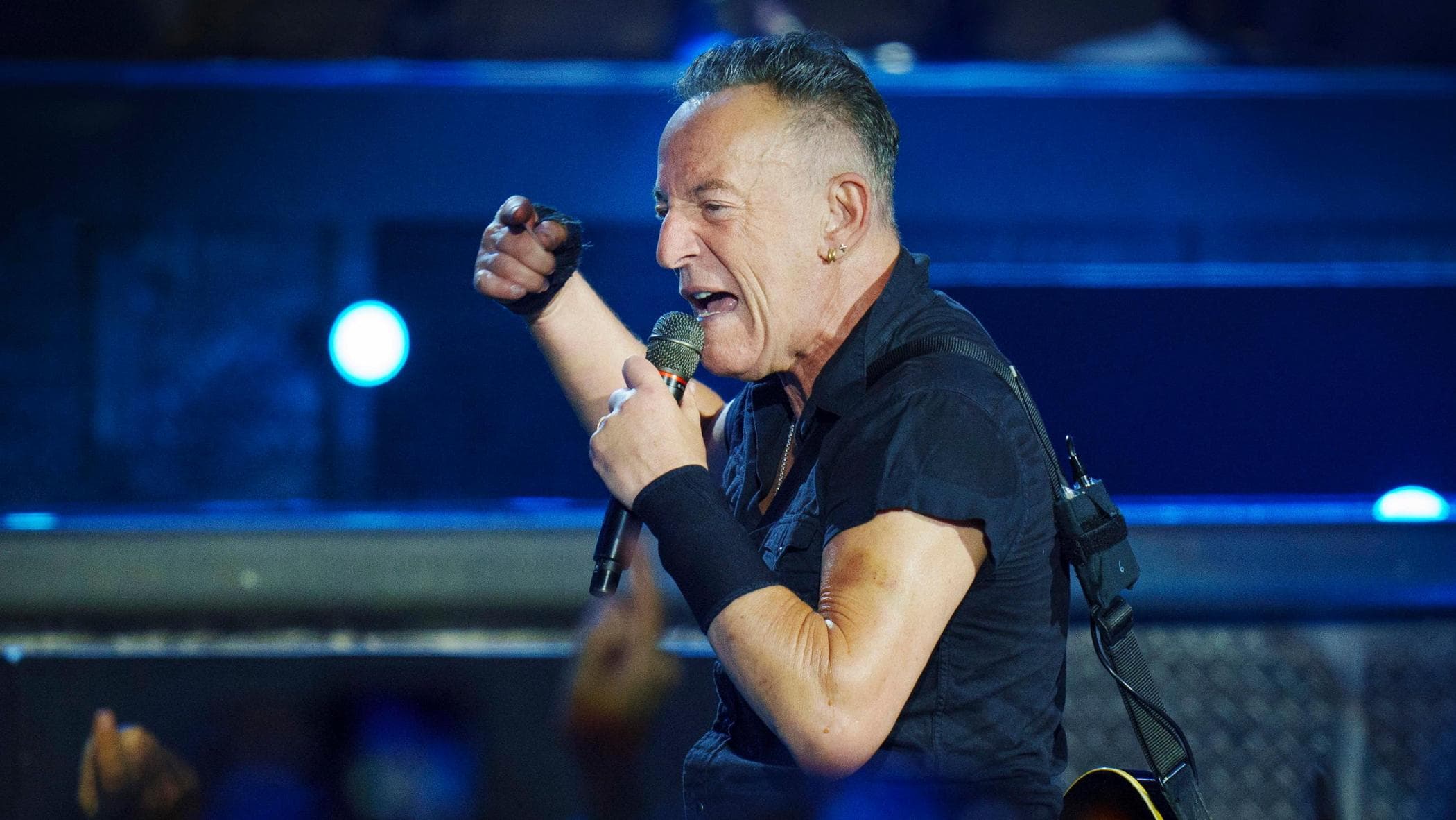 Bruce Springsteen, i concerti saltati a Milano riprogrammati per il ...