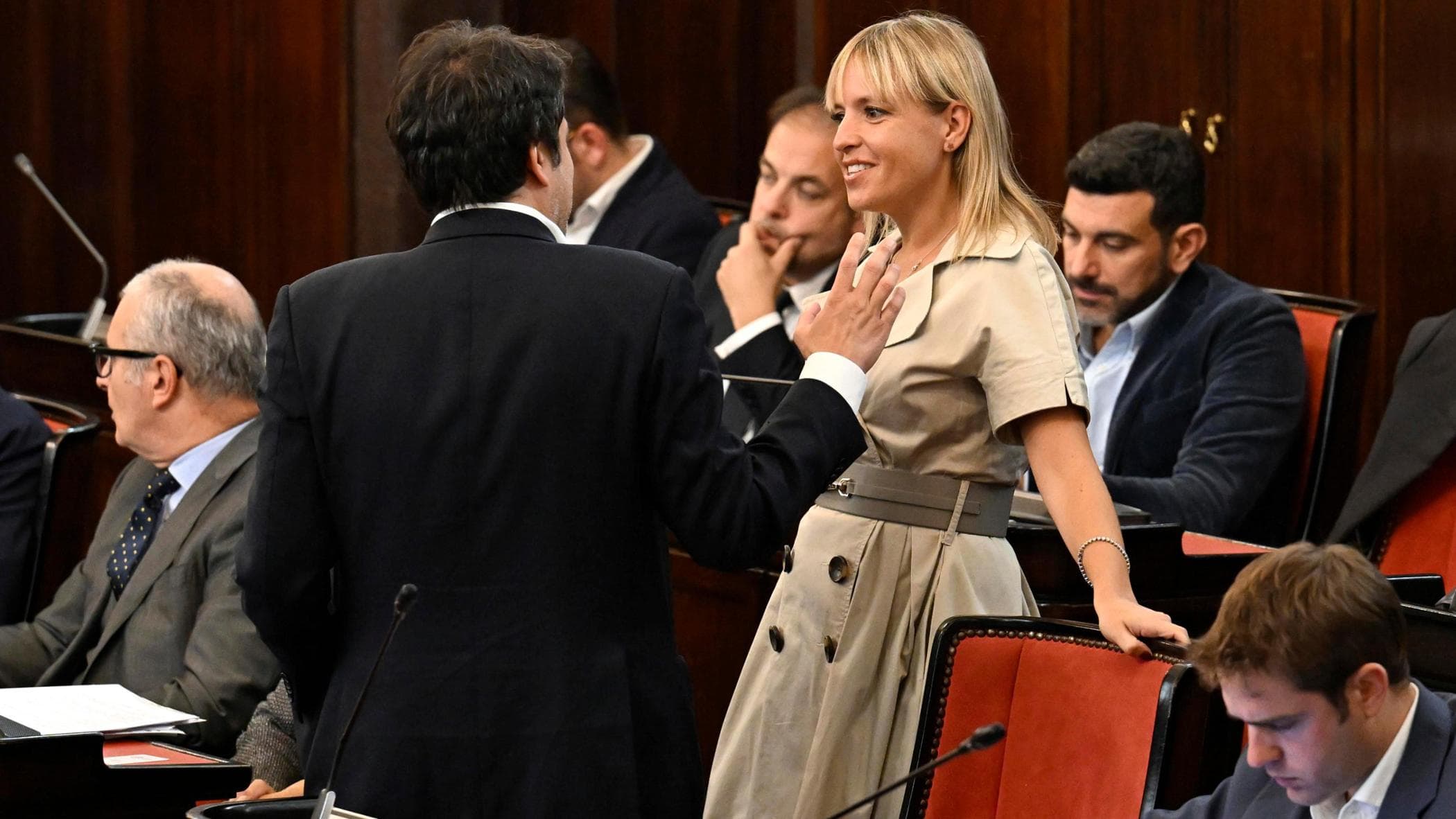 Caso San Siro, “Zero tituli” e stampelle nella notte delle accuse tra ...
