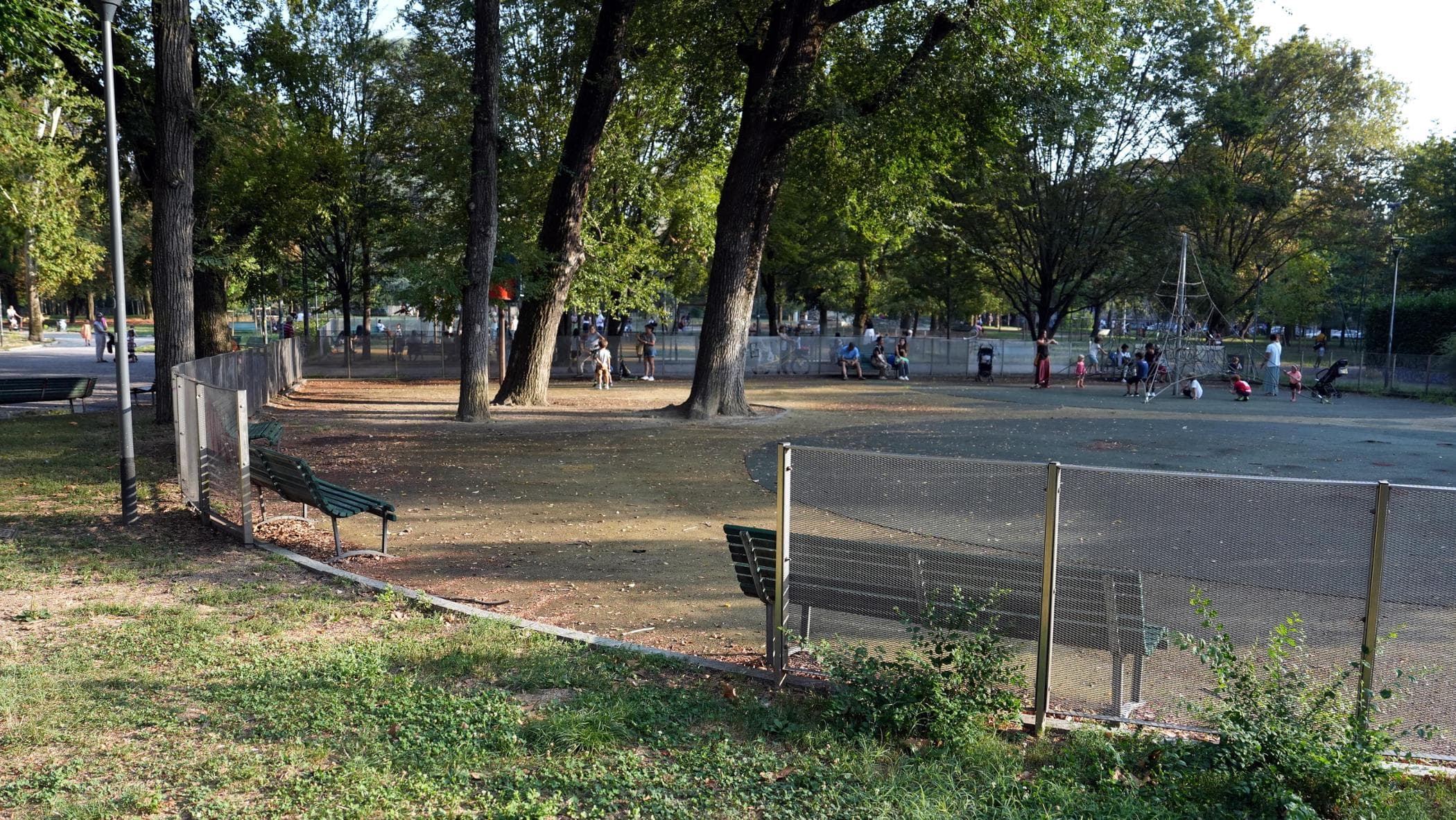 Clochard trovato morto al parco Solari: aveva 65 anni, a vederlo un ...