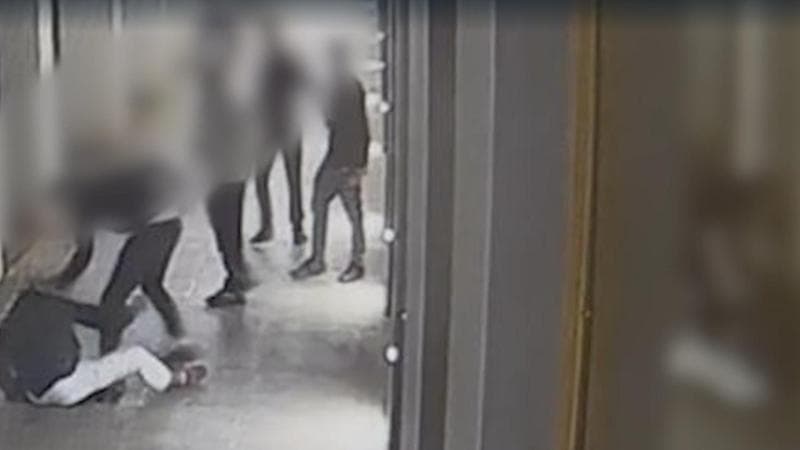 Davide, colpito dal branco: “Il mio corpo è un fantasma. Ai miei ...