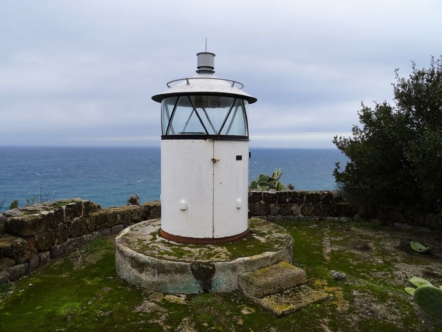 Forio d'Ischia, in affitto il faro di Punta Imperatore - la Repubblica