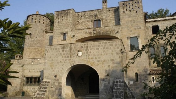 Melizzano, visita al castelletto medievale - la Repubblica
