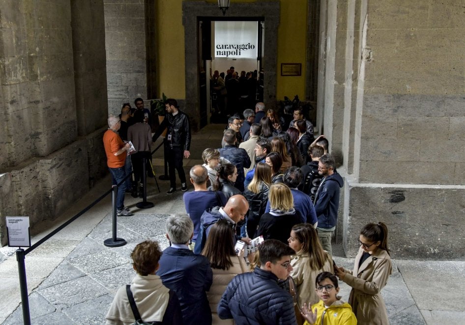 Napoli, file nei musei: boom per Canova e Caravaggio - la Repubblica