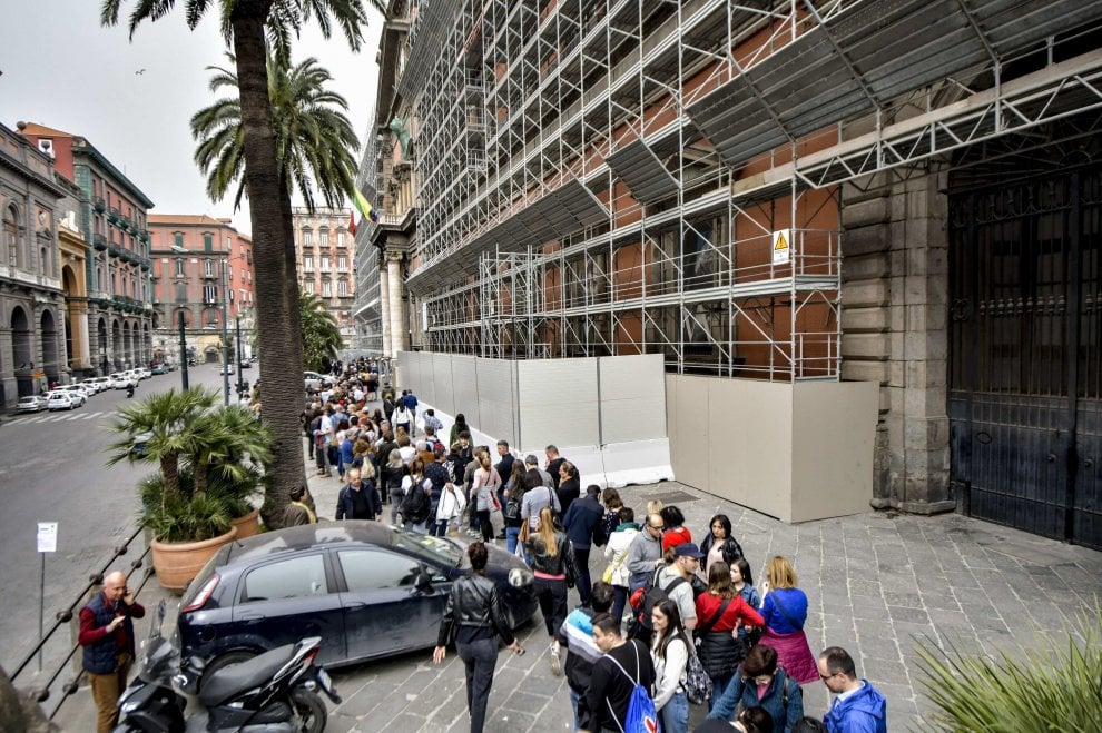 Napoli, file nei musei: boom per Canova e Caravaggio - la Repubblica