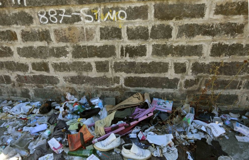 Il ghetto del Parco della Marinella una vergogna all'ingresso di Napoli ...