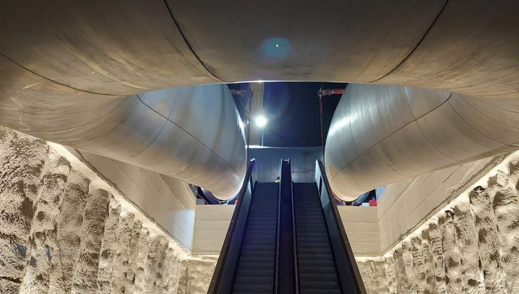 Napoli, metro linea 7: installata l’opera di Kapoor - la Repubblica