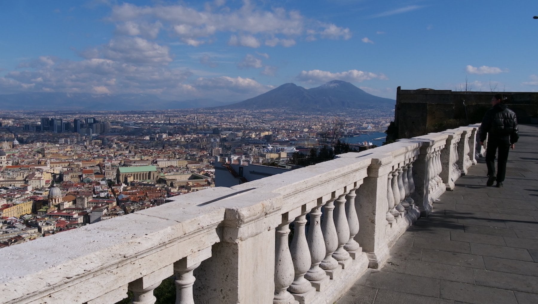 Napoli, Belvedere di San Martino: via le reti, balaustra restaurata ...