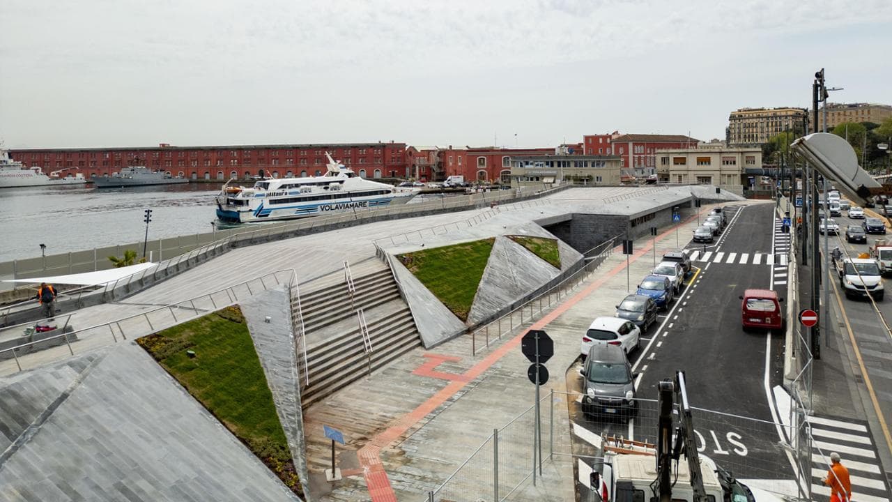 Molo Beverello, il nuovo terminal di Napoli: a maggio il taglio del ...