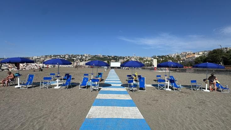 Napoli, al via la stagione balneare alla Rotonda Diaz. Il Comune ...