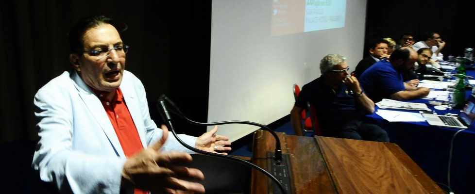 Crocetta va all'attacco: "Nel Pd presenze imbarazzanti. O io o loro ...