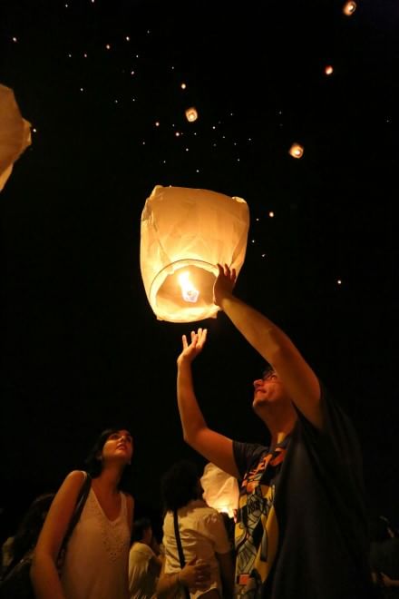 Il festival delle lanterne nel cielo del Foro Italico - la Repubblica