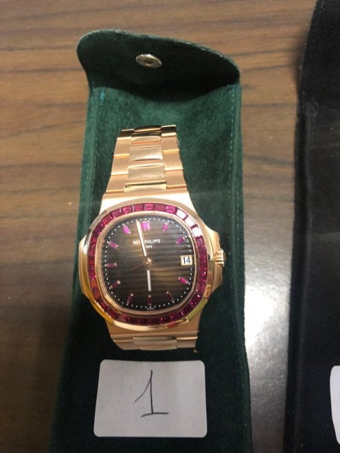 Mafia, il tesoro dei Fontana: ecco gli orologi e i gioielli sequestrati ...