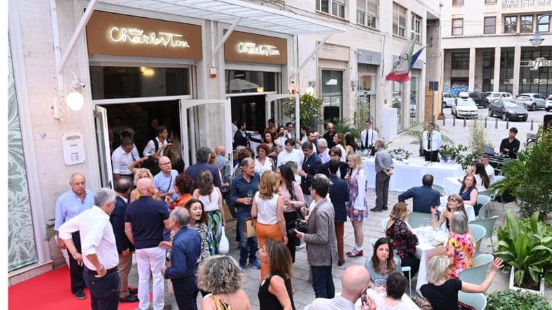 Il ristorante “Charleston” è tornato a casa: festa in via Magliocco a ...