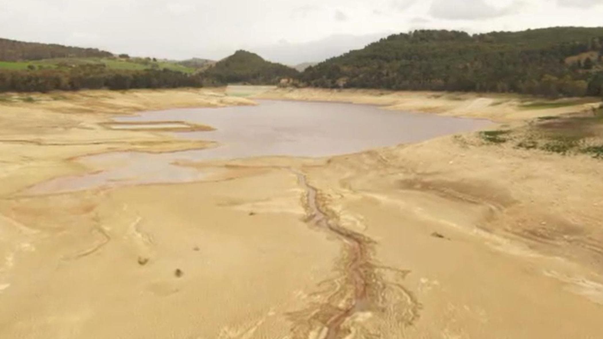 Addio al Fanaco, in Sicilia scompare un altro lago: è il terzo. Le ...