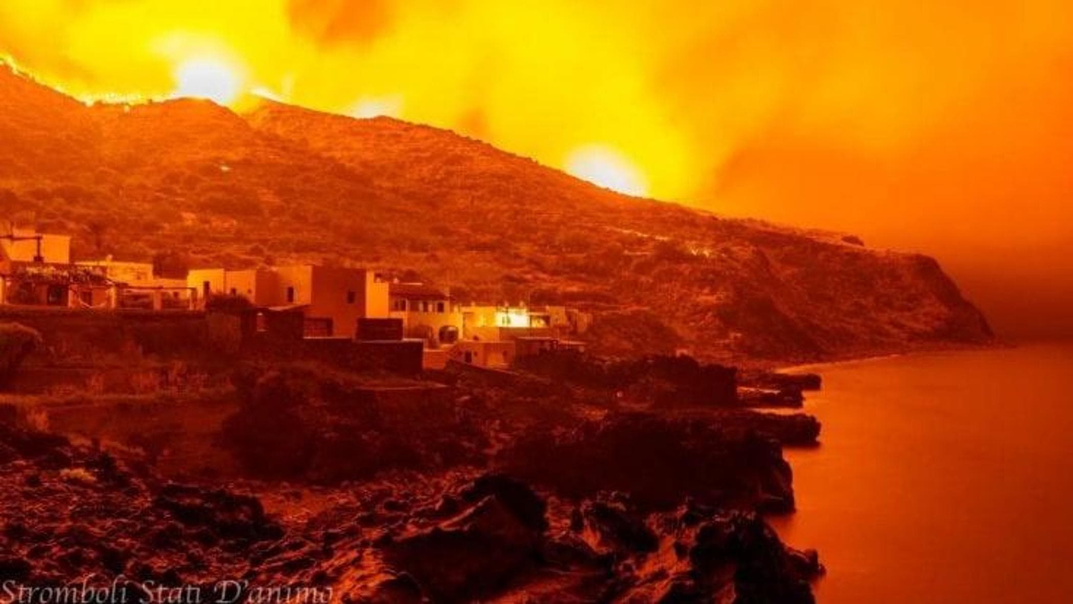 Stromboli, gli isolani gabbati: la fiction Rai dell’incendio va in onda ...