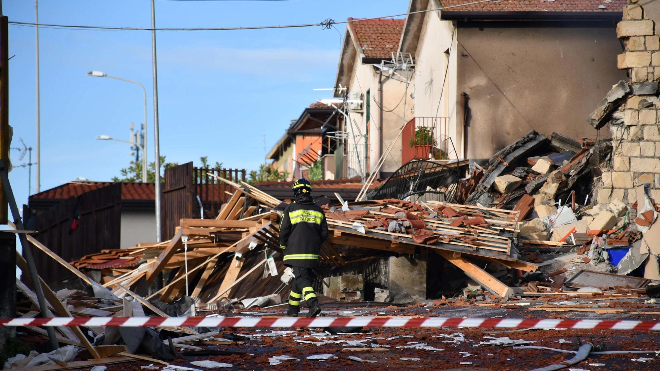Il crollo della palazzina di Catania: passata la paura restano i rebus ...
