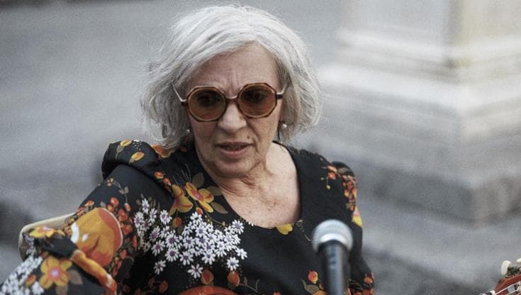 Lucia Sardo: “Canto Rosa Balistreri, testimone come me di femminicidi e ...