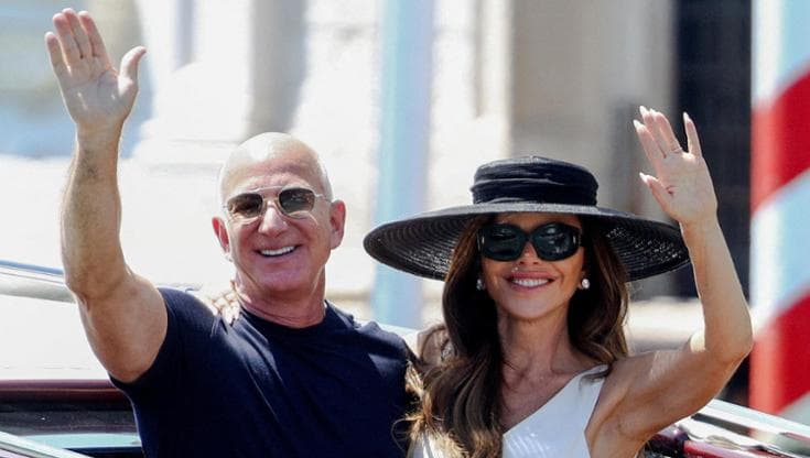 Dopo il sì a Venezia, i Bezos in luna di miele fanno tappa a Taormina ...