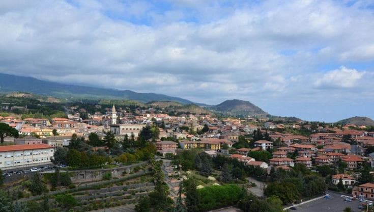 Pedara, il corpo mummificato di un anziano trovato in casa dopo tre ...