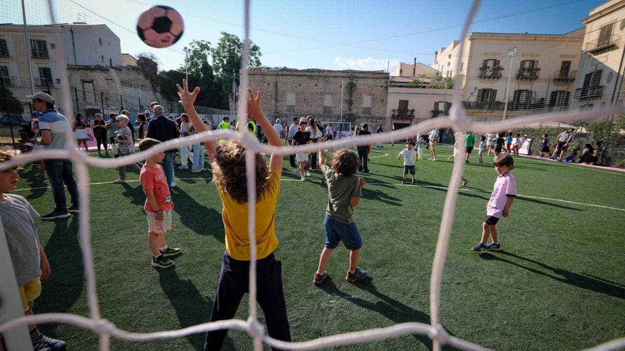 Festa in piazza Magione, il campetto è nuovo di zecca: “Qui non ci ...