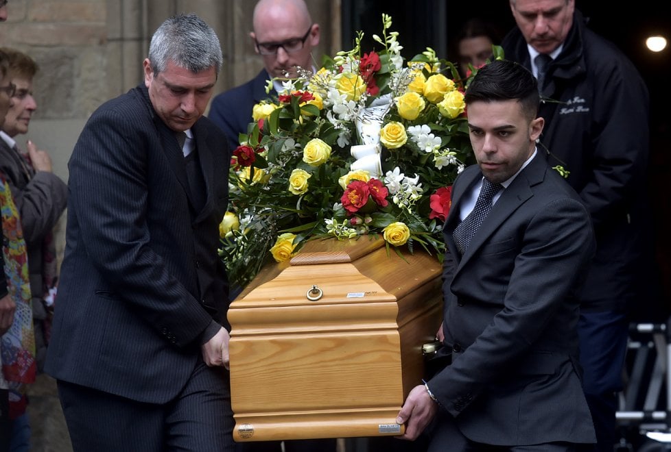 Il funerale di Giovanni Fadda nella chiesa San Prospero di Collecchio ...