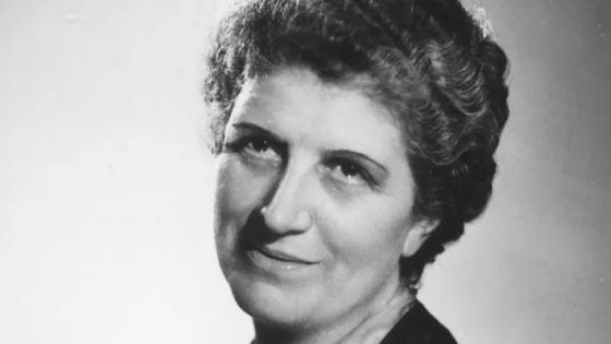 Una rosa rossa alle rose della Costituzione: Parma ricorda Angela ...