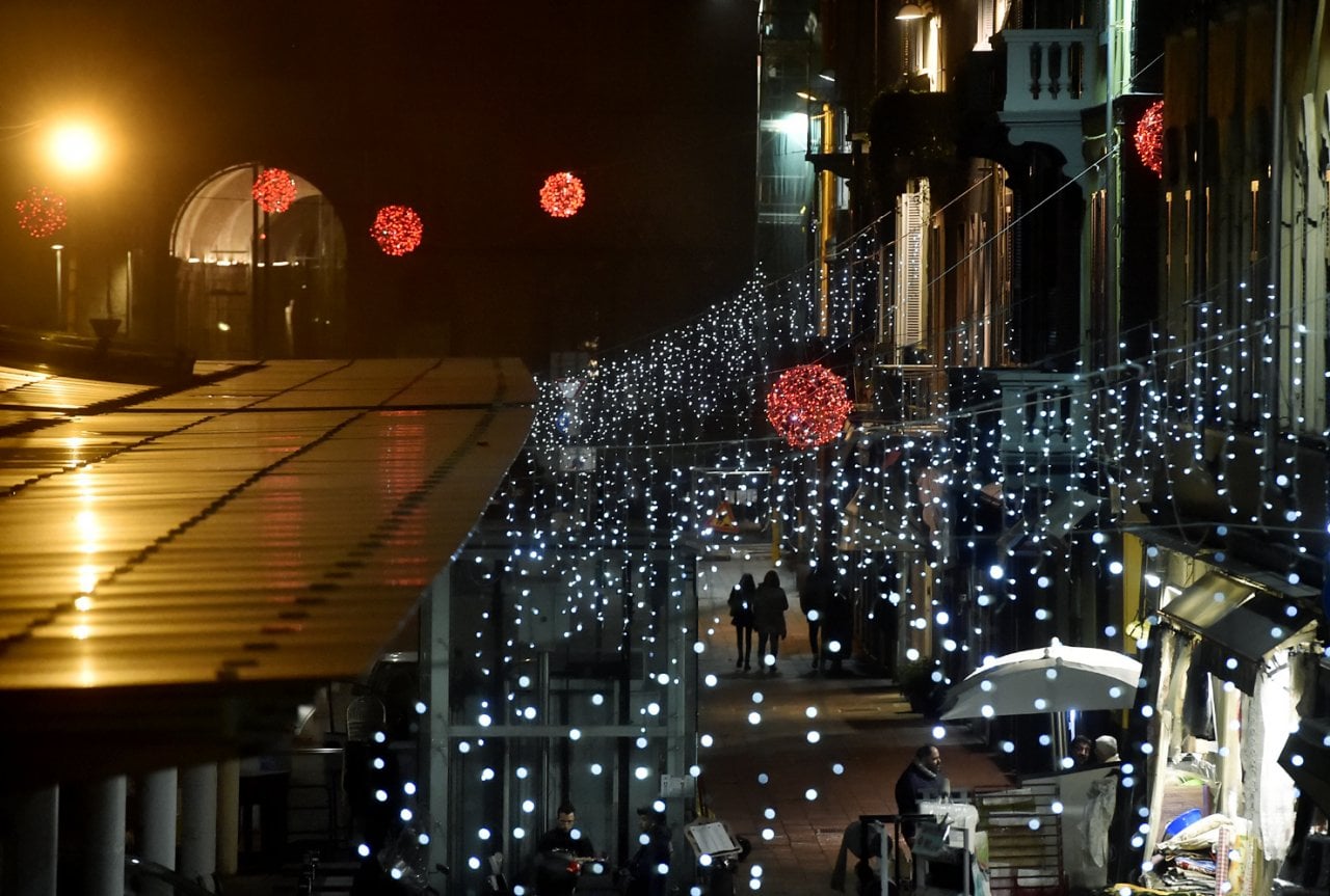 Natale a Parma: accese le luminarie - foto - la Repubblica
