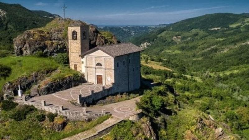 Alla scoperta della Rocca ofiolitica di Pozzolo a Bore con Estate delle ...