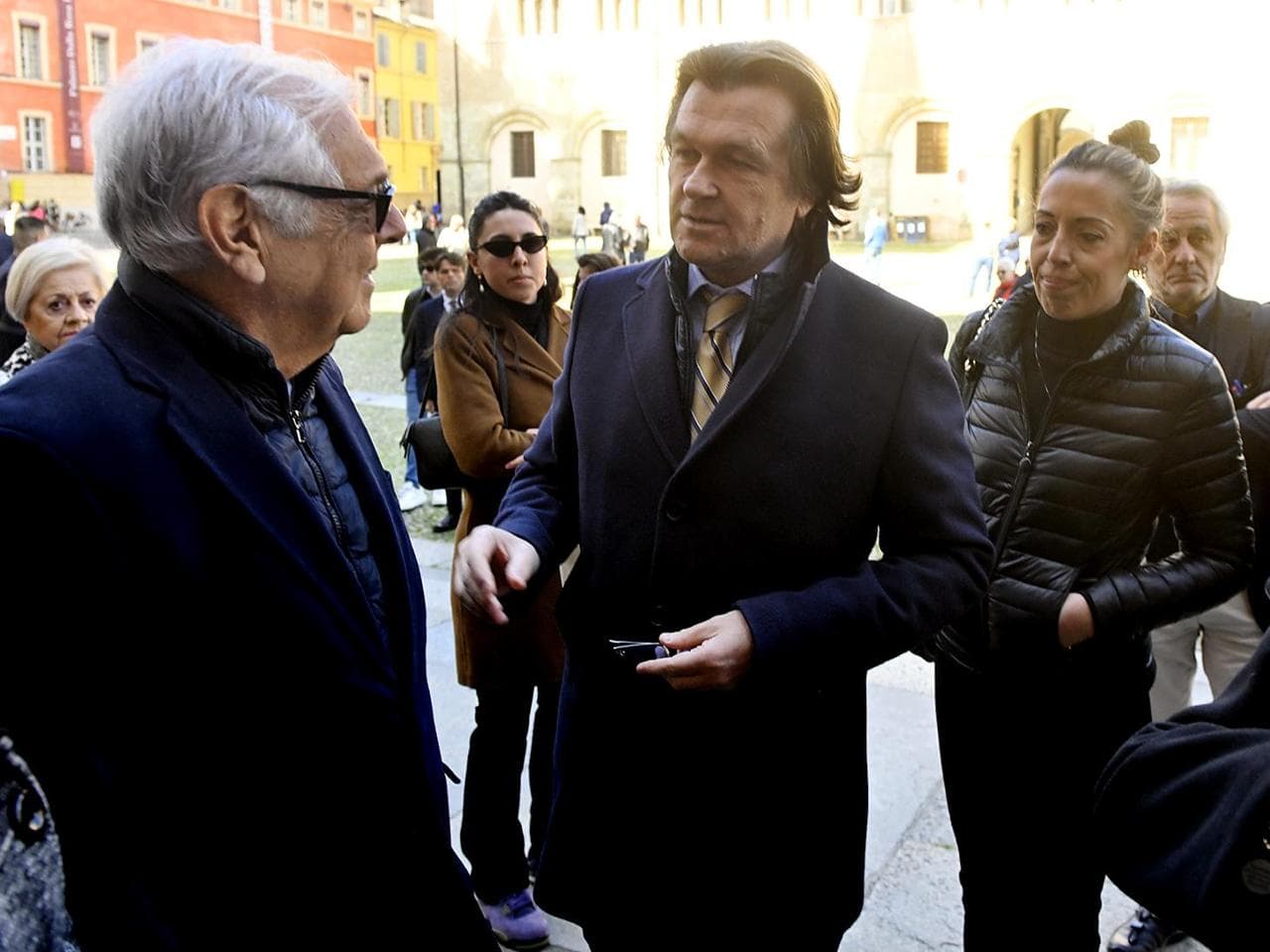 Politica, duomo gremito per l'ultimo saluto a Giovanni Paolo Bernini ...