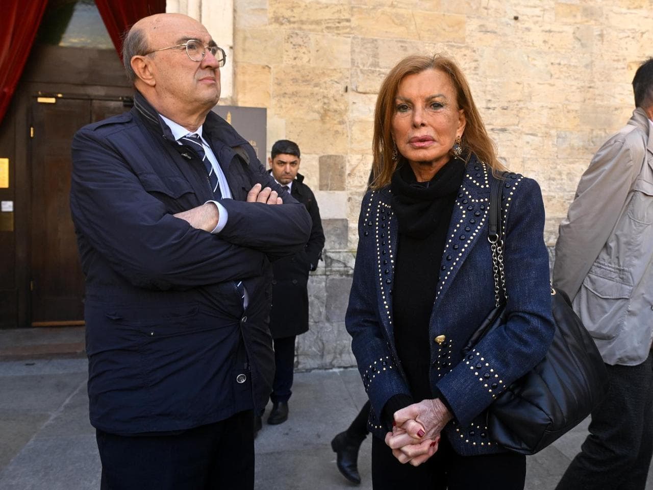 Politica, duomo gremito per l'ultimo saluto a Giovanni Paolo Bernini ...