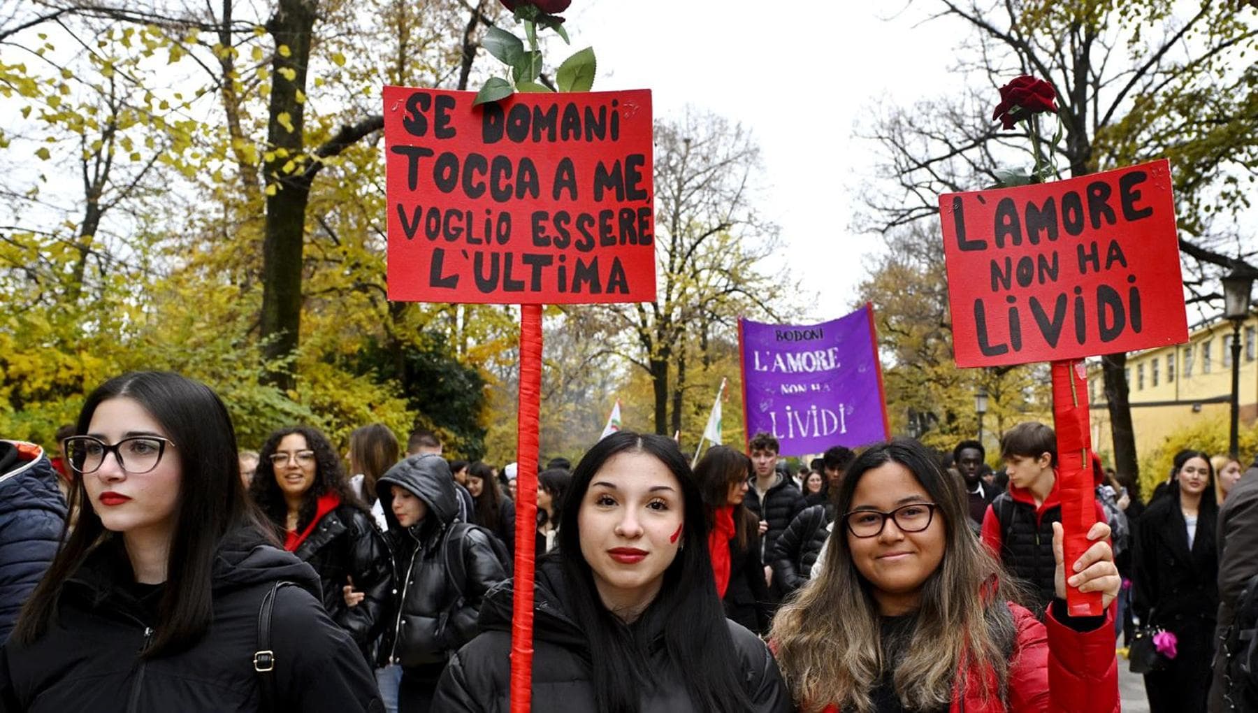 "Libere di essere libere": a Parma il corteo dei giovani - foto - la ...