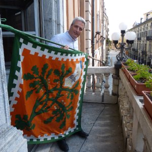Cuneo celebra la vincitrice del Palio di Siena: in municipio la ...