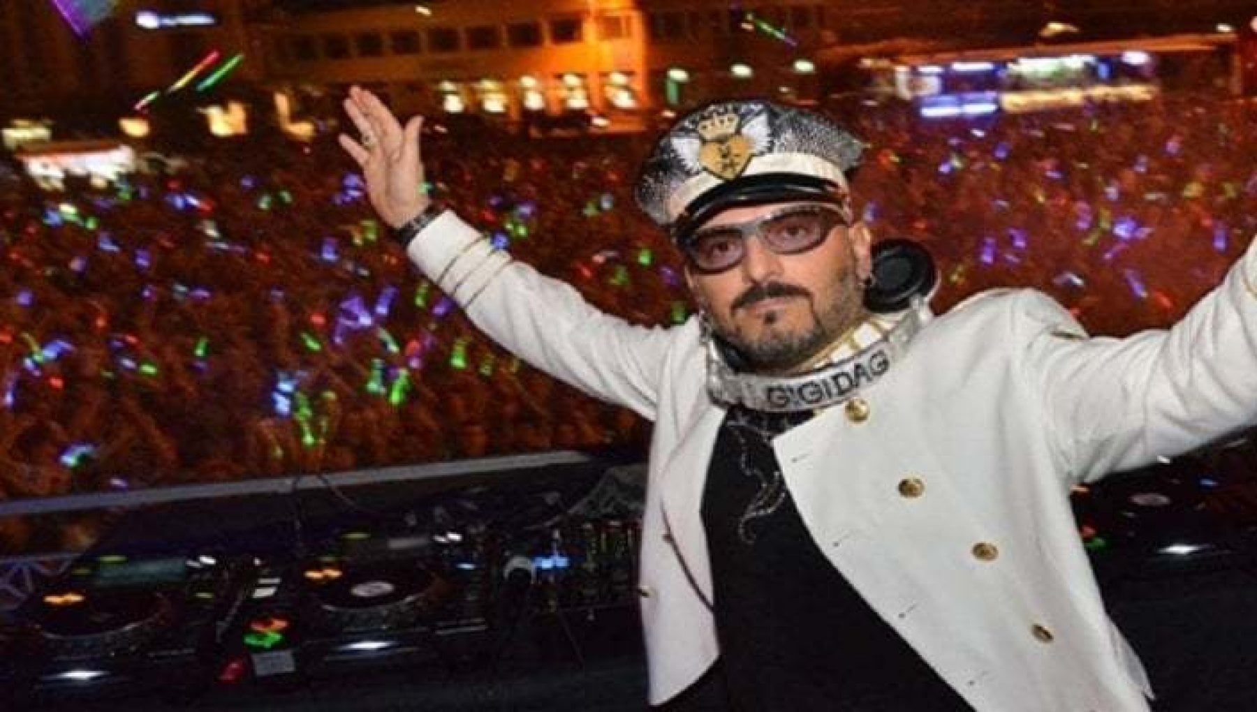 Dj Gigi D'Agostino, un post dalla malattia: "Non mi dà pace, ma ...