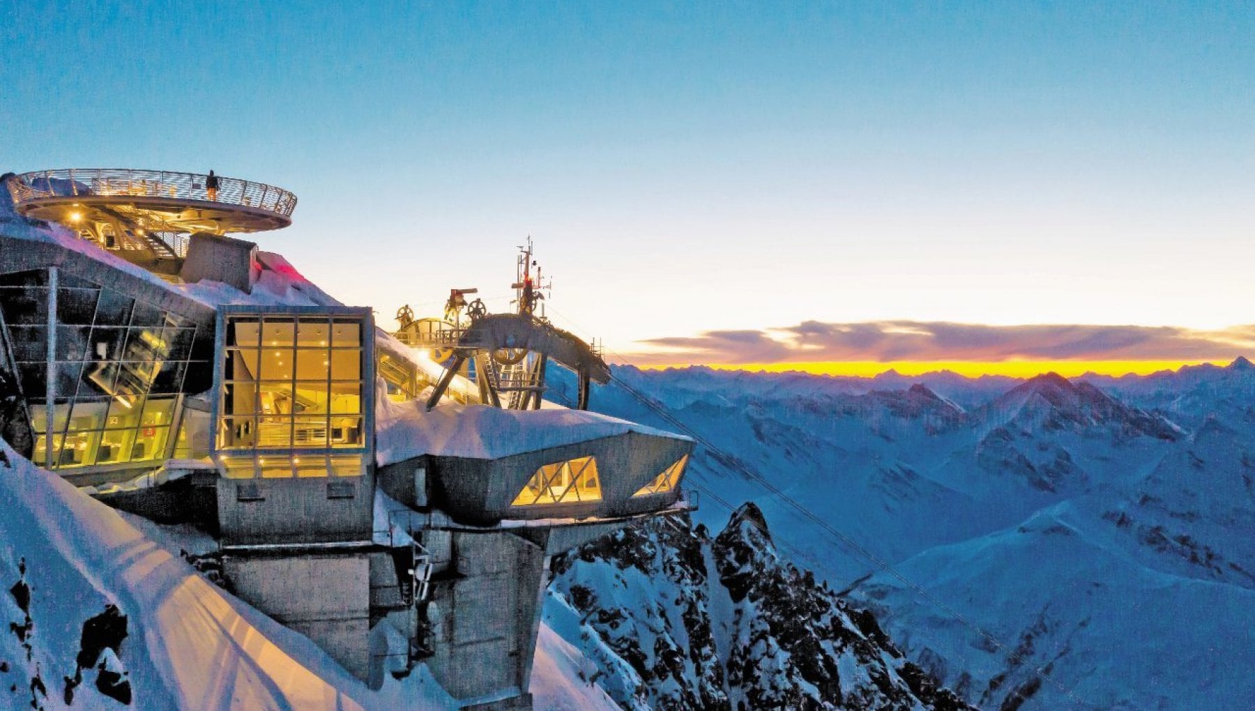 Monte Bianco, 8 stelle Michelin per la cena più alta d'Europa - la ...