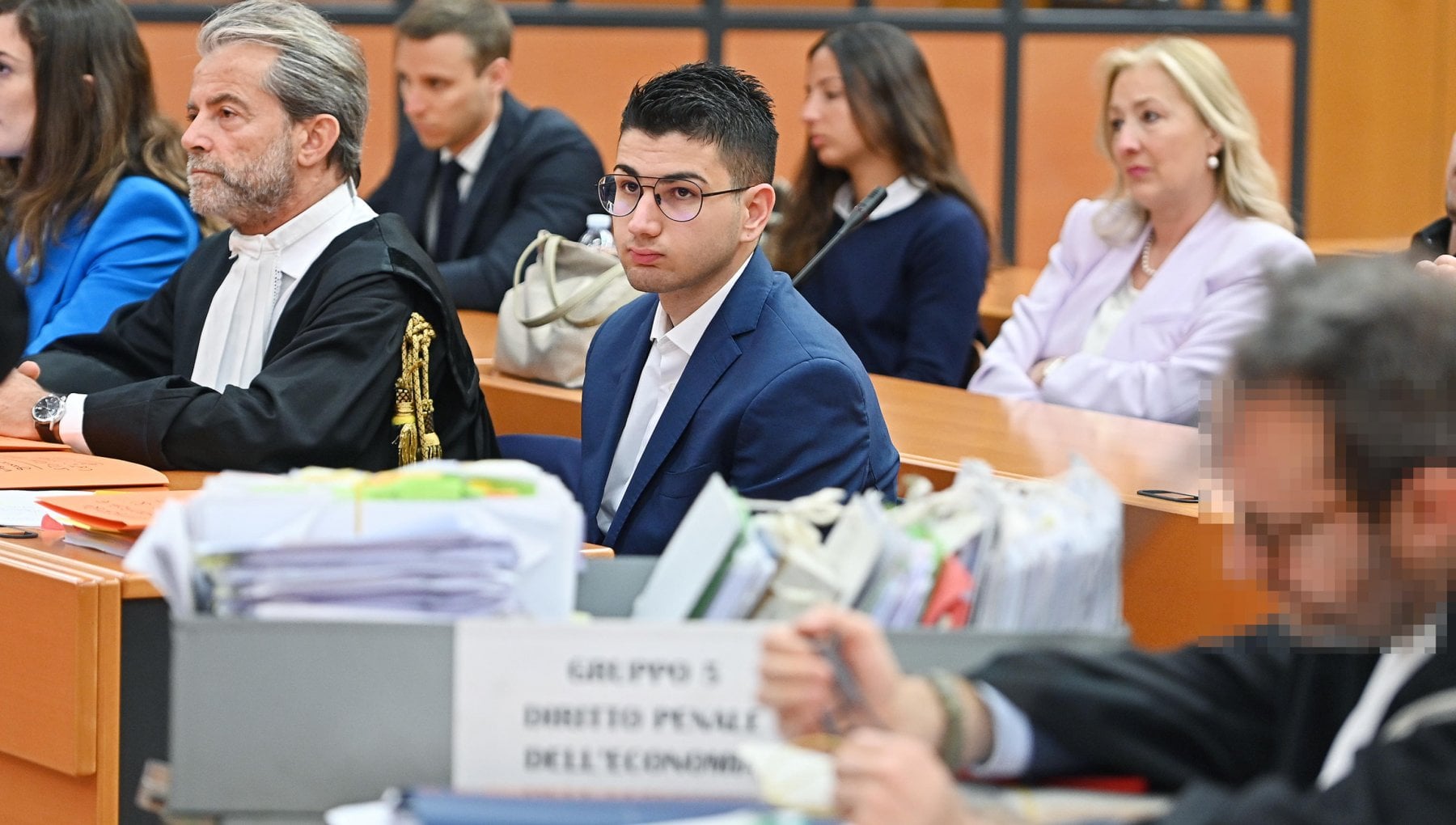 Uccise il padre violento, Alex Cotoia andrà in carcere: rischia almeno sei anni - la Repubblica