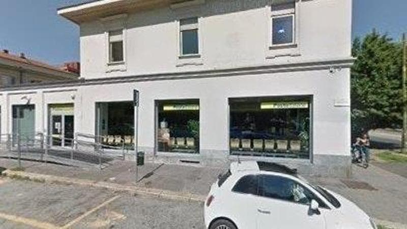 Greta, prof a Torino, trova 600 euro al postamat e li consegna alla ...