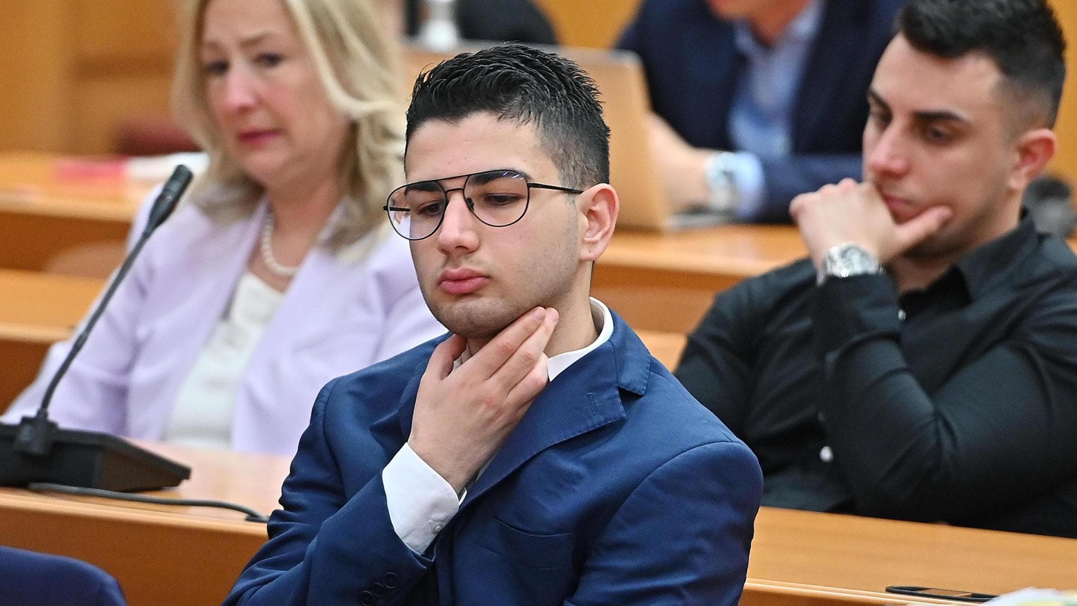 Uccise il padre per difendere la madre, Alex Cotoia assolto in via definitiva: “Stavolta è ...