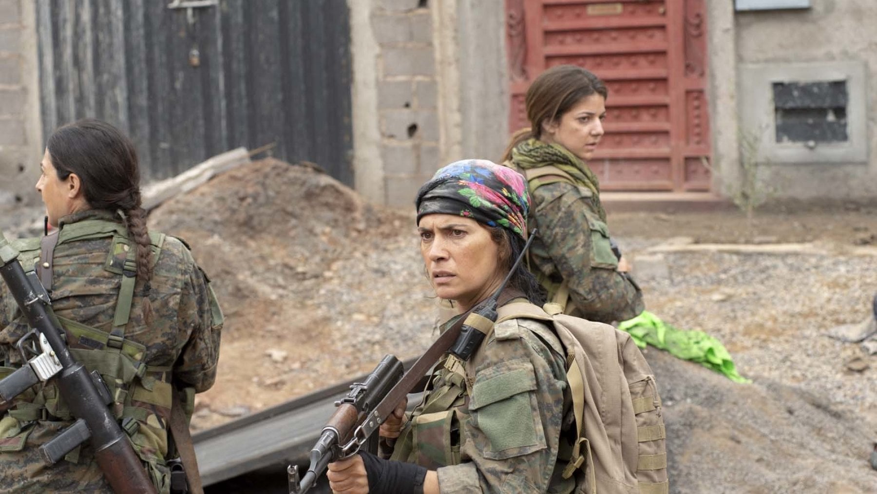 'Red snake', la guerra dalla parte delle donne - la Repubblica