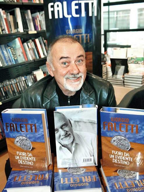 Addio a Giorgio Faletti: quante vite da artista