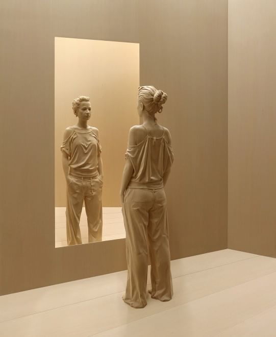 Istantanee di legno: le sculture fotografiche di Demetz - la Repubblica