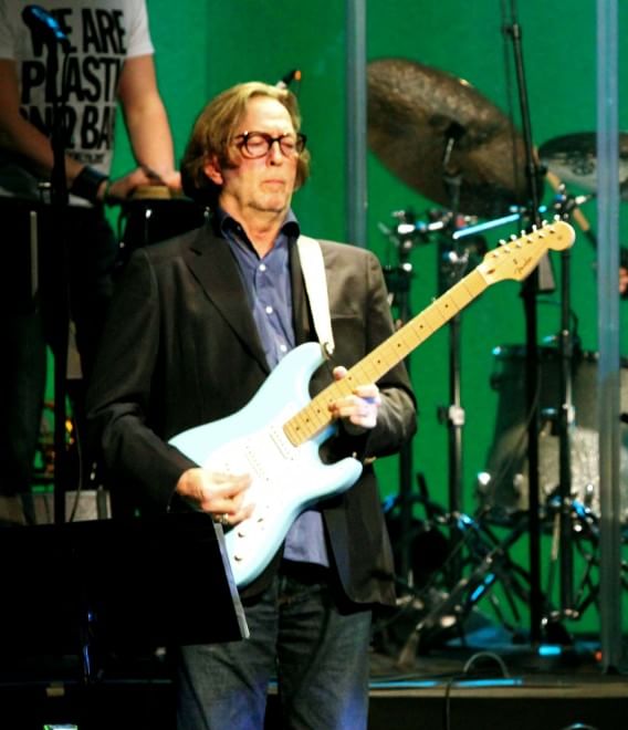 Buon compleanno, mr. Clapton. Il signore del rock compie 70 anni - la ...