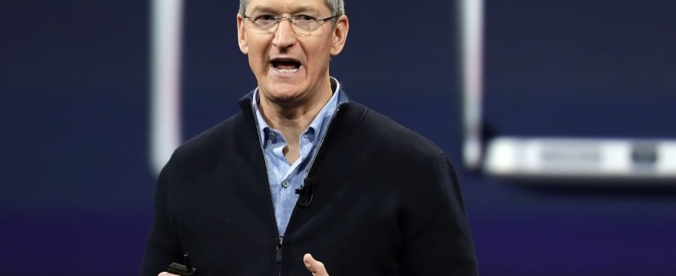 Gay e libertà religiosa, Tim Cook: le leggi pro-discriminazione sono ...