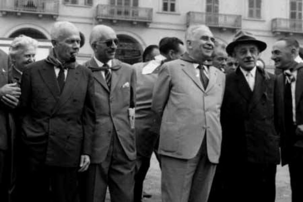 Nostalgia politica: su Facebook le immagini della Prima Repubblica - la ...