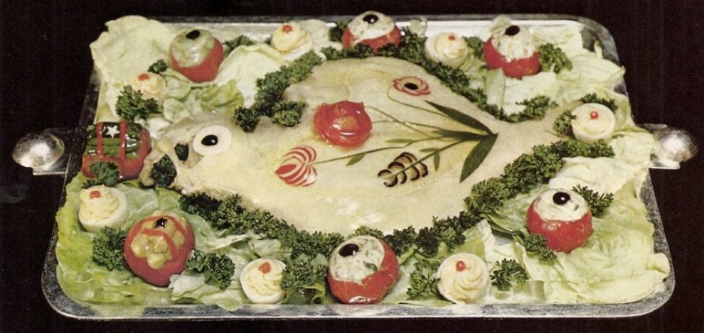 Ma cosa mangiavamo? Su Facebook una raccolta dei piatti trash anni 70 ...