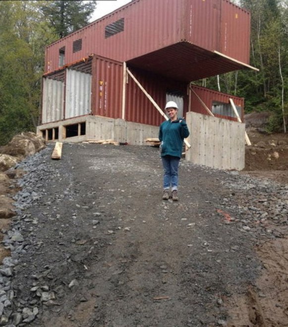 Claudie Dubreuil Container House