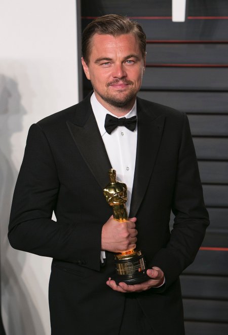 "Never give up": l'Oscar di DiCaprio si fa street art ad Hollywood - la ...