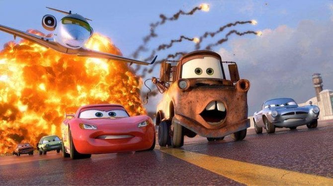 Cars, le auto del film sugli Champs-Elysees - La Repubblica
