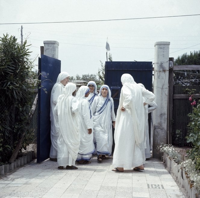 Madre Teresa di Calcutta: la suora dei poveri diventa santa - la Repubblica